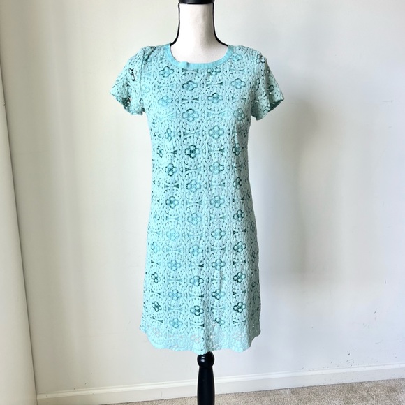 LOFT | Dresses | Loft Delicate Lace Overlay Short Sleeve Shift Dresssz ...